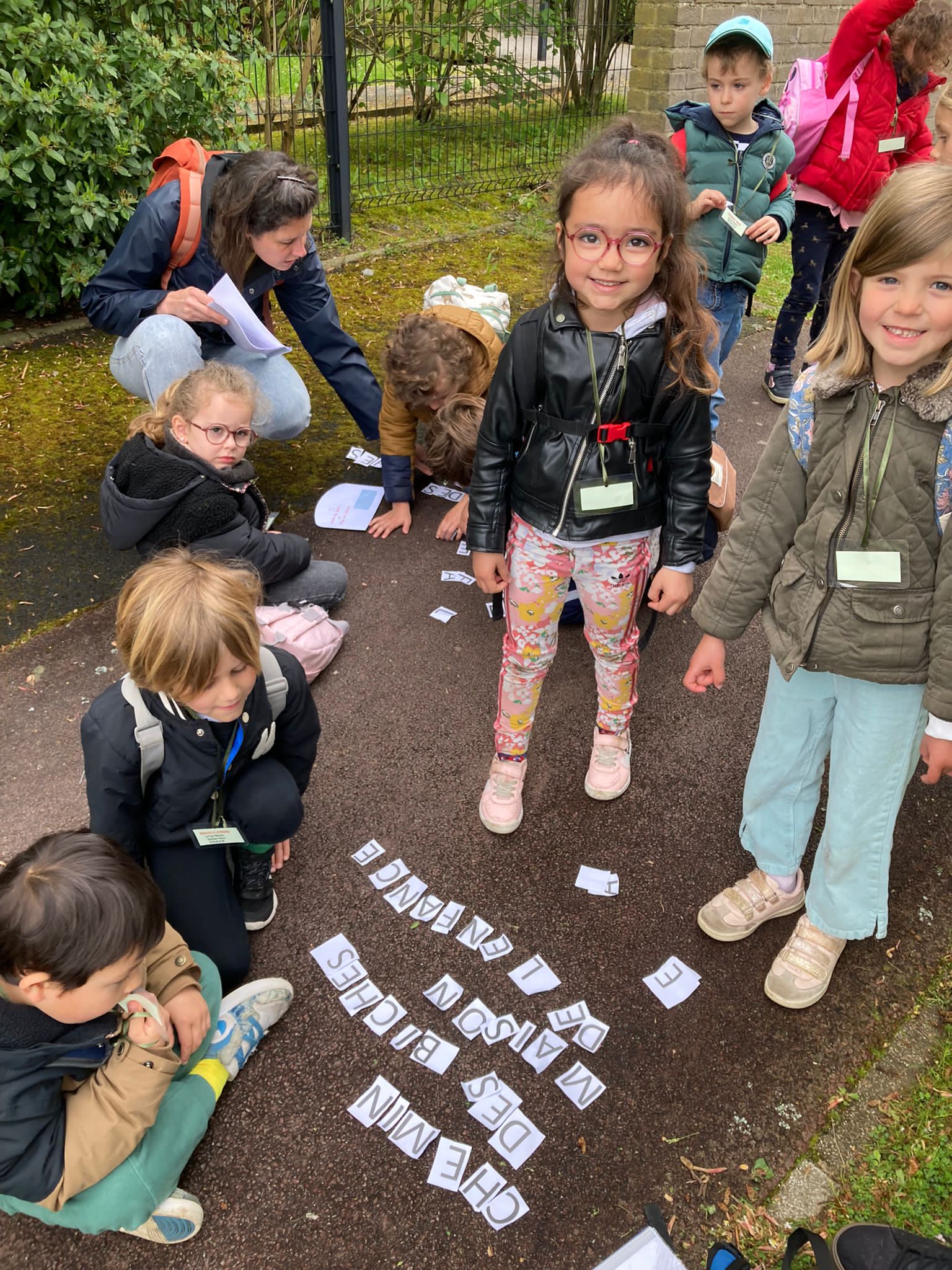 Un rallye photo en Maternelle - Institution de la Croix Blanche